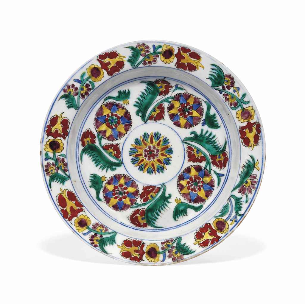 A KUTAHYA POTTERY DISH , OTTOMAN TURKEY, 18TH CENTURY | Christie's