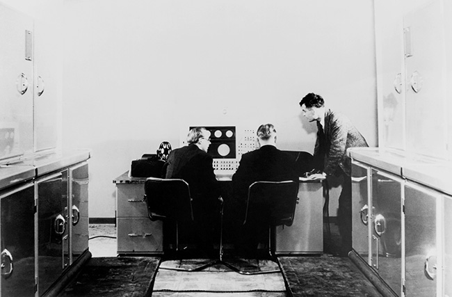 What is an Enigma cipher machine? | Christie's