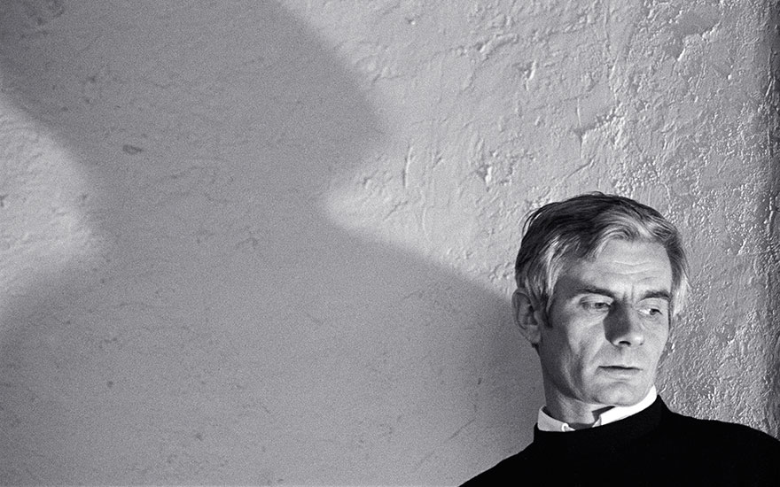 Christies - 10 things to know about Enrico Castellani