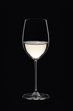 The perfect wine glass: 7 tips for matching shape to grape | Christie's