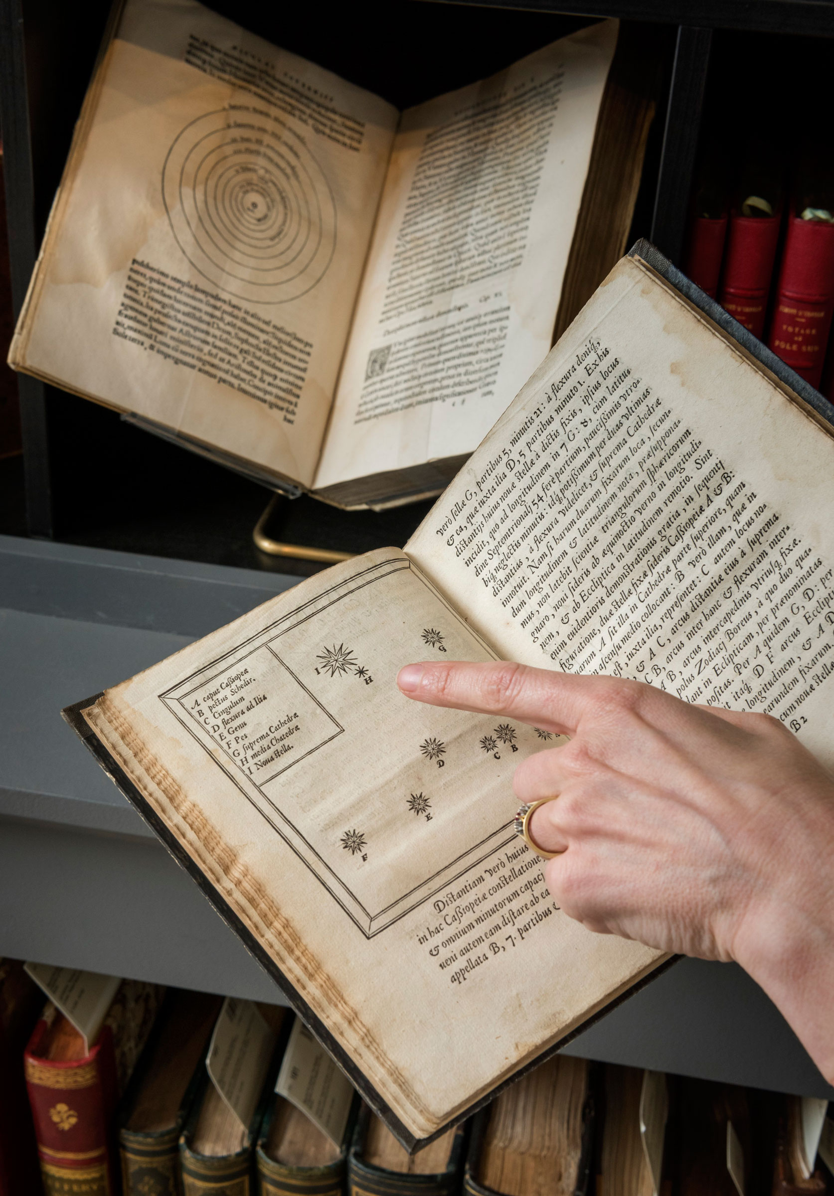 5 minutes with... The first books to prove that man is not at the ...