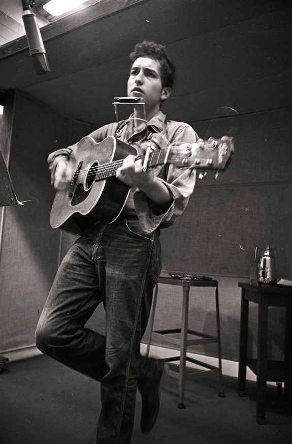 ‘The pinnacle of recorded sound’: a unique 2021 recording of Bob Dylan ...