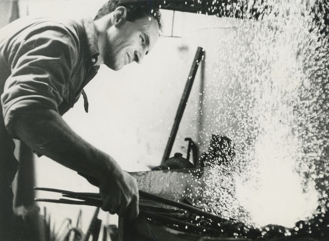 Eduardo Chillida, a sculptor feted by the world, but devoutly Basque ...