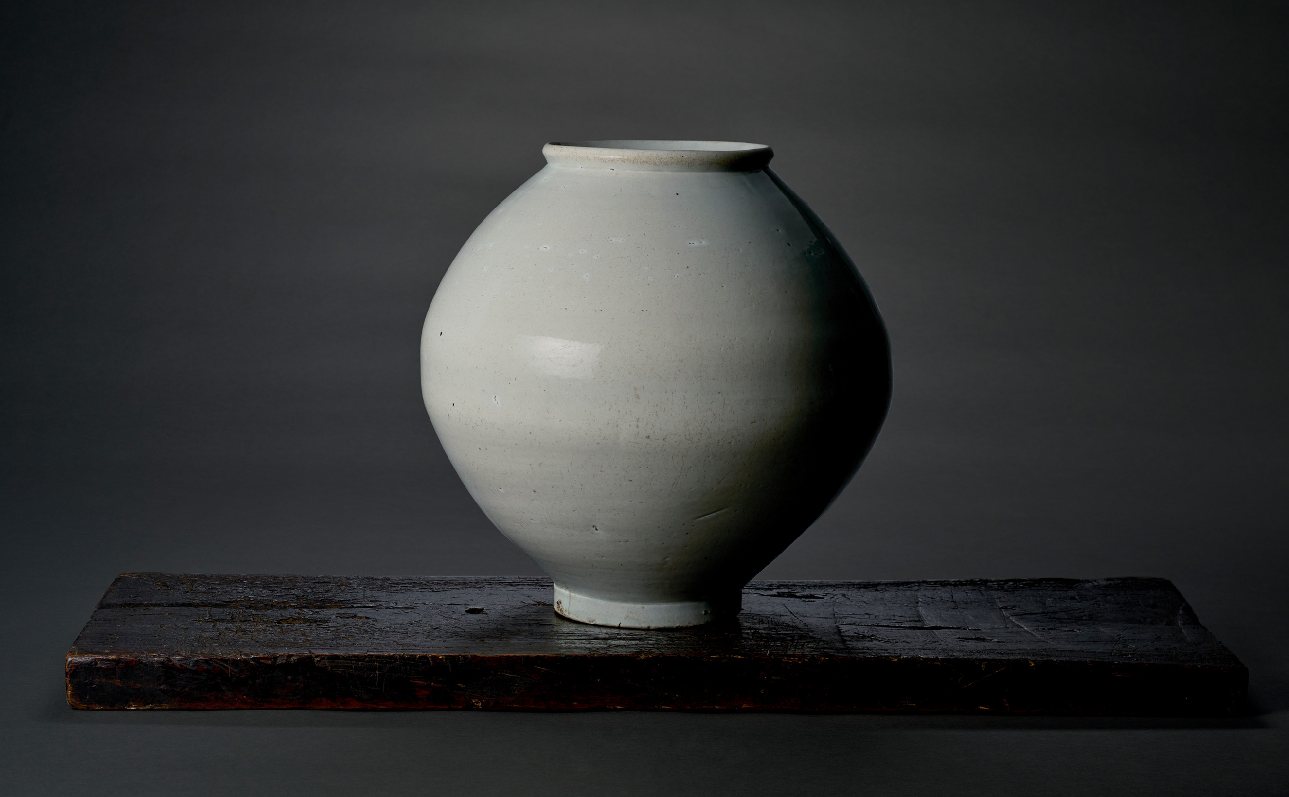 Everything to know about Korean moon jars | Christie's