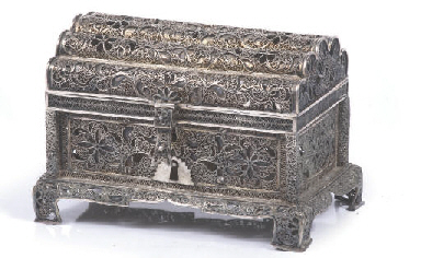 A fine dutch silver filigree casket , APPARENTLY UNMARKED, POSSIBLY THE ...