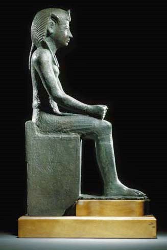 A LARGE BRONZE SEATED FIGURE OF KING OSORKON II | Christie's
