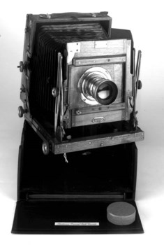 Sanderson field camera | Christie's