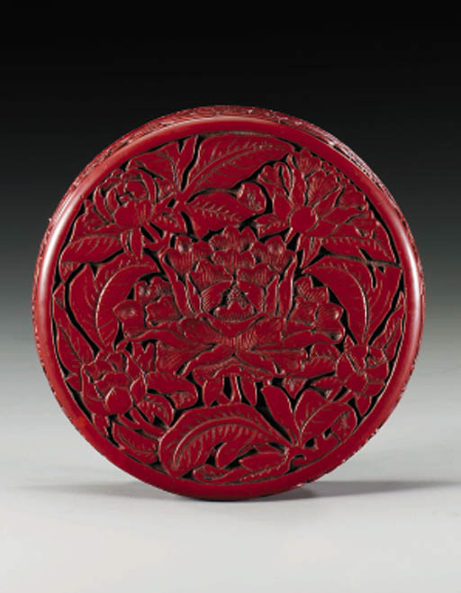 A RARE EARLY MING CARVED CINNABAR LACQUER BOX AND COVER