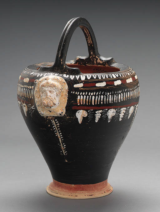 AN APULIAN RED-FIGURE AMPHORA , ATTRIBUTED TO THE BALTIMORE ...