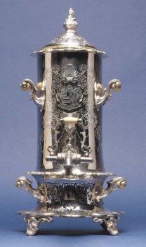 A VICTORIAN TEA URN