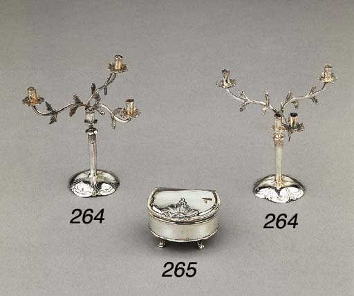 An English miniature silver bucket and a small silver box