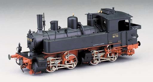 A fine detailed Gauge 0 two-rail electric model of the German D.R. semi ...