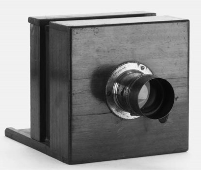 Sliding box camera