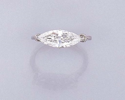 A DELICATE DIAMOND RING | Christie's