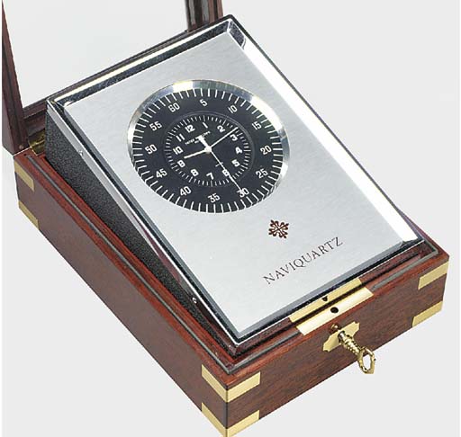 A Swiss naviquartz desk chronometer, 1970s