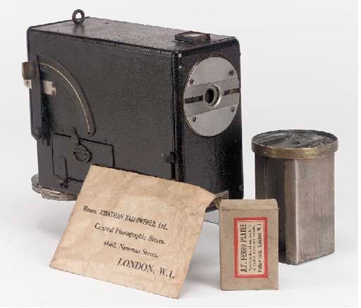 Aptus ferrotype camera | Christie's
