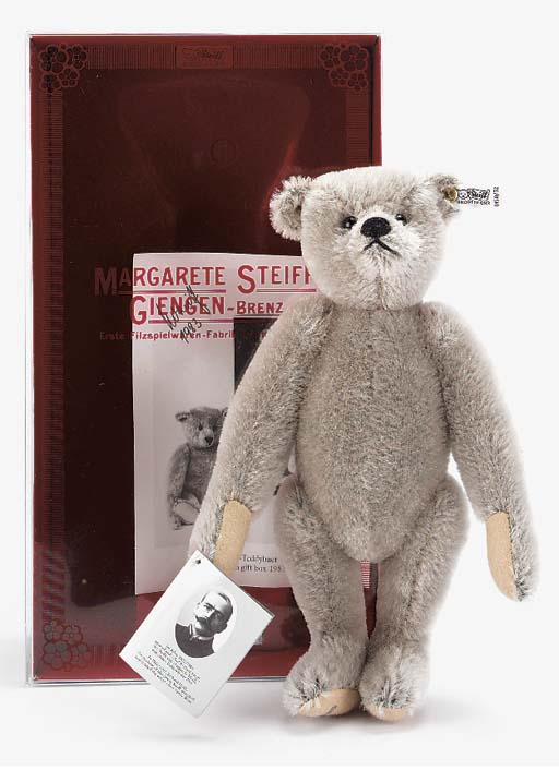 A pair of Steiff Studio Roebuck and Doe | Christie's