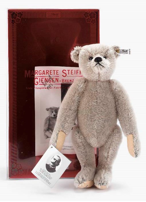 A Steiff replica Richard Steiff Teddy | Christie's