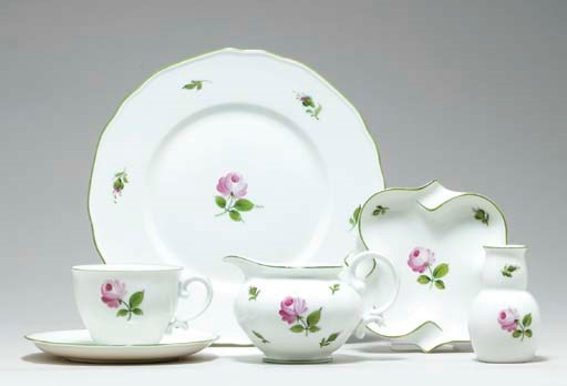 AN AUSTRIAN (VIENNA PORCELAIN FACTORY AUGARTEN) PART SERVICE, , 20TH ...
