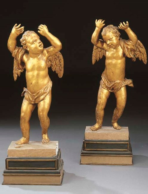 COPPIA DI PUTTI ALATI IN LEGNO SCOLPITO E DORATO, SECOLO XVIII, | Christie's