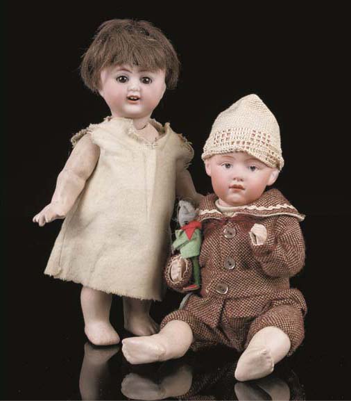 A Lambert clown guitar player automaton | Christie's