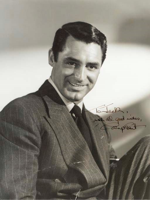 CARY GRANT SIGNED PHOTOGRAPH
