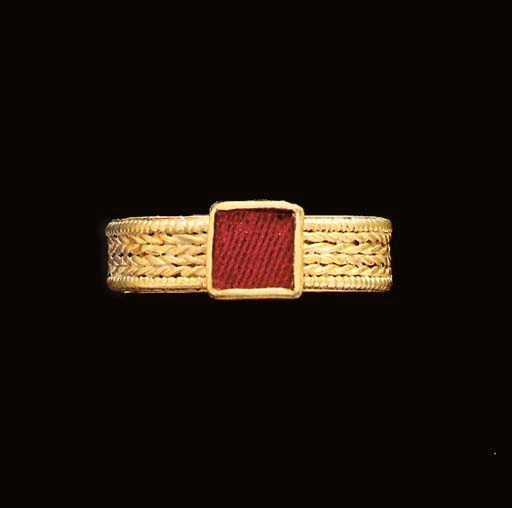 AN ANGLO SAXON GOLD AND GARNET FINGER RING , CIRCA 6TH-8TH CENTURY A.D ...