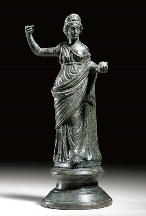 A ROMAN BRONZE FIGURE OF VENUS , CIRCA 1ST-2ND CENTURY A.D. | Christie's