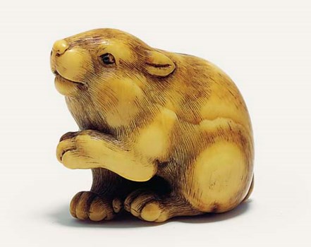 An ivory netsuke , SIGNED OKATORI (KYOTO SCHOOL), EDO PERIOD (18TH ...