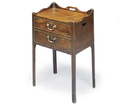 A GEORGE III MAHOGANY BEDSIDE DECEPTION TABLE