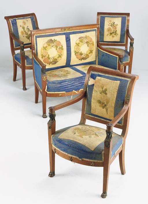 MOBILIER DE SALON D'EPOQUE EMPIRE