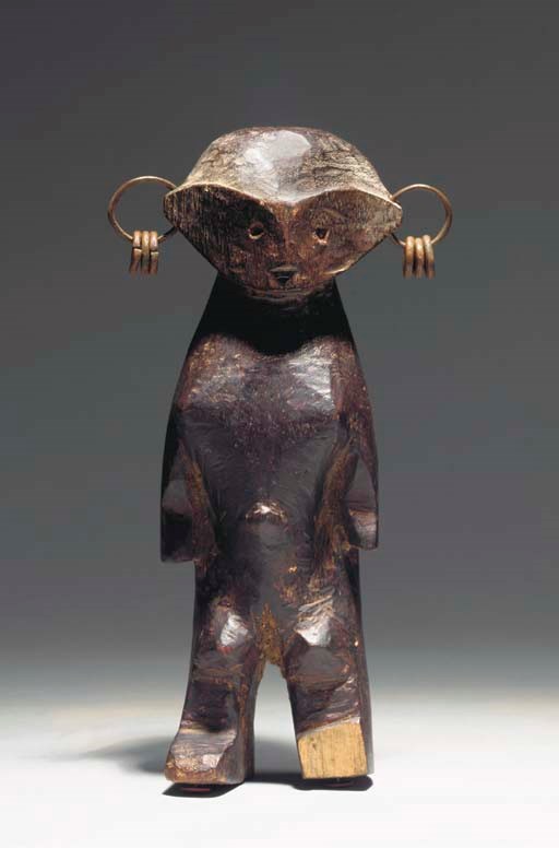 STATUETTE AZANDE , RÉPUBLIQUE DÉMOCRATIQUE DU CONGO | Christie's