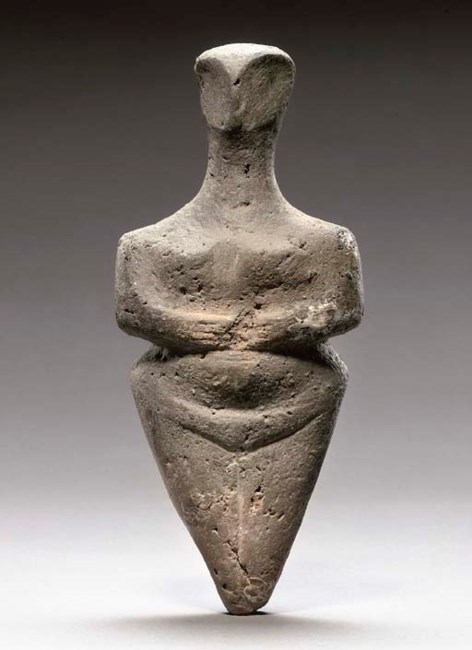 A EUROPEAN NEOLITHIC POTTERY STEATOPYGOUS IDOL , CIRCA 5TH MILLENNIUM B ...