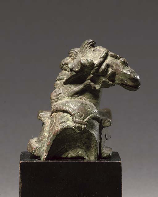 A EUROPEAN NEOLITHIC POTTERY STEATOPYGOUS IDOL , CIRCA 5TH MILLENNIUM B ...