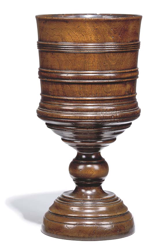 A LARGE WALNUT LOVING CUP