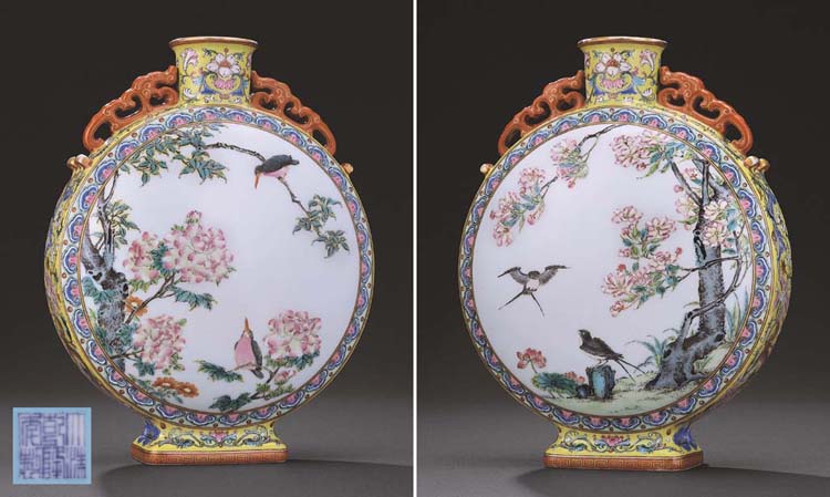 A MAGNIFICENT EARLY MING UNDERGLAZE COPPER-RED VASE, YUHUCHUNPING ...