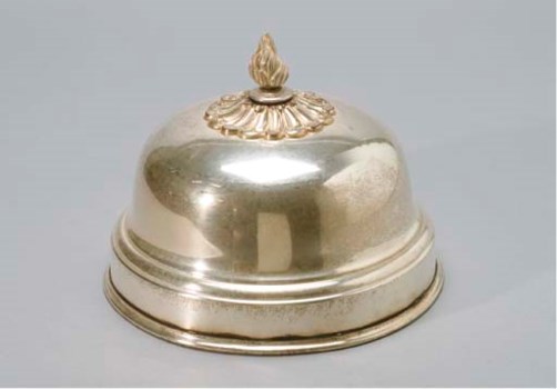 CLOCHE EN METAL ARGENTE , FRANCE, XXÈME SIECLE | Christie's