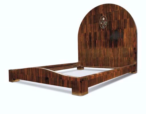 EMILE-JACQUES RUHLMANN, 1879-1933 , LIT À DEUX PLACES, MODÈLE CRÉÉ POUR ...