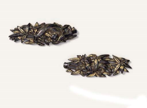 A FINE PAIR OF EZO MENUKI , NANBOKUCHO - EARLY MUROMACHI PERIOD (14TH ...