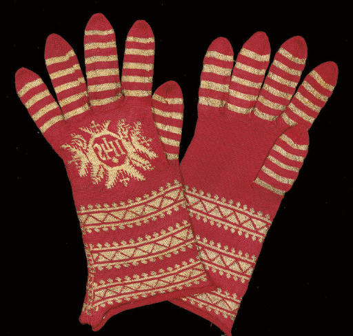 A PAIR OF PINK SILK EPISCOPAL GAUNTLETS, EARLY 17TH CENTURY, PROBABLY ...