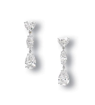 A PAIR OF DIAMOND EAR PENDANTS | Christie's