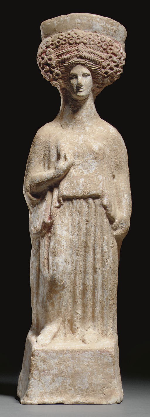 A GREEK TERRACOTTA FEMALE FIGURE , BOEOTIAN, CLASSICAL PERIOD, CIRCA ...