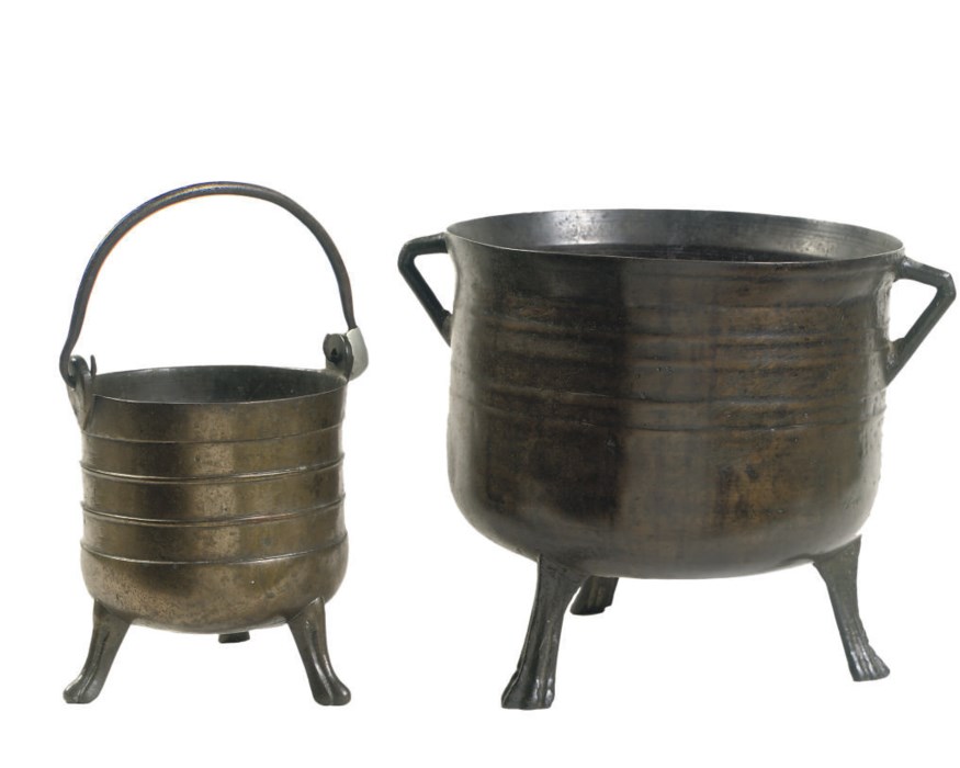 A BRONZE CAULDRON AND A BRONZE COOKING POT , NORTH EUROPEAN, 16TH OR ...