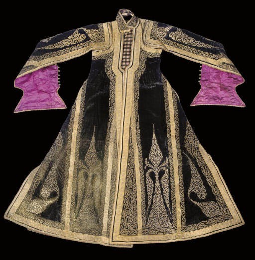 A GREY-BLUE VELVET SURCOAT, OTTOMAN, 19TH CENTURY | Christie's