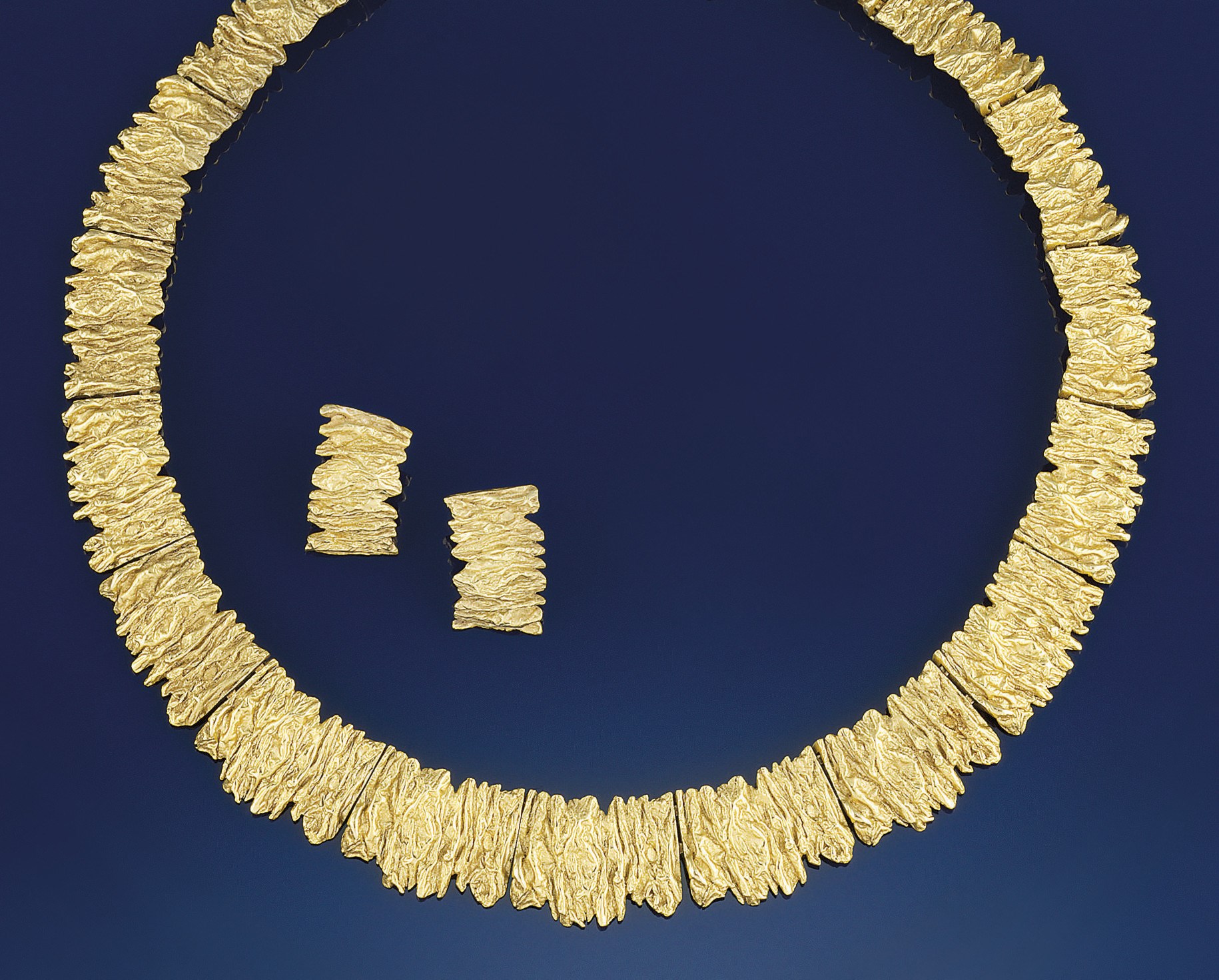 An 18ct. gold necklace | Christie's