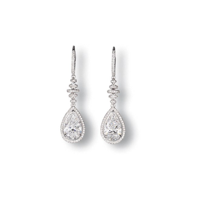 A PAIR OF DIAMOND EAR PENDANTS | Christie's