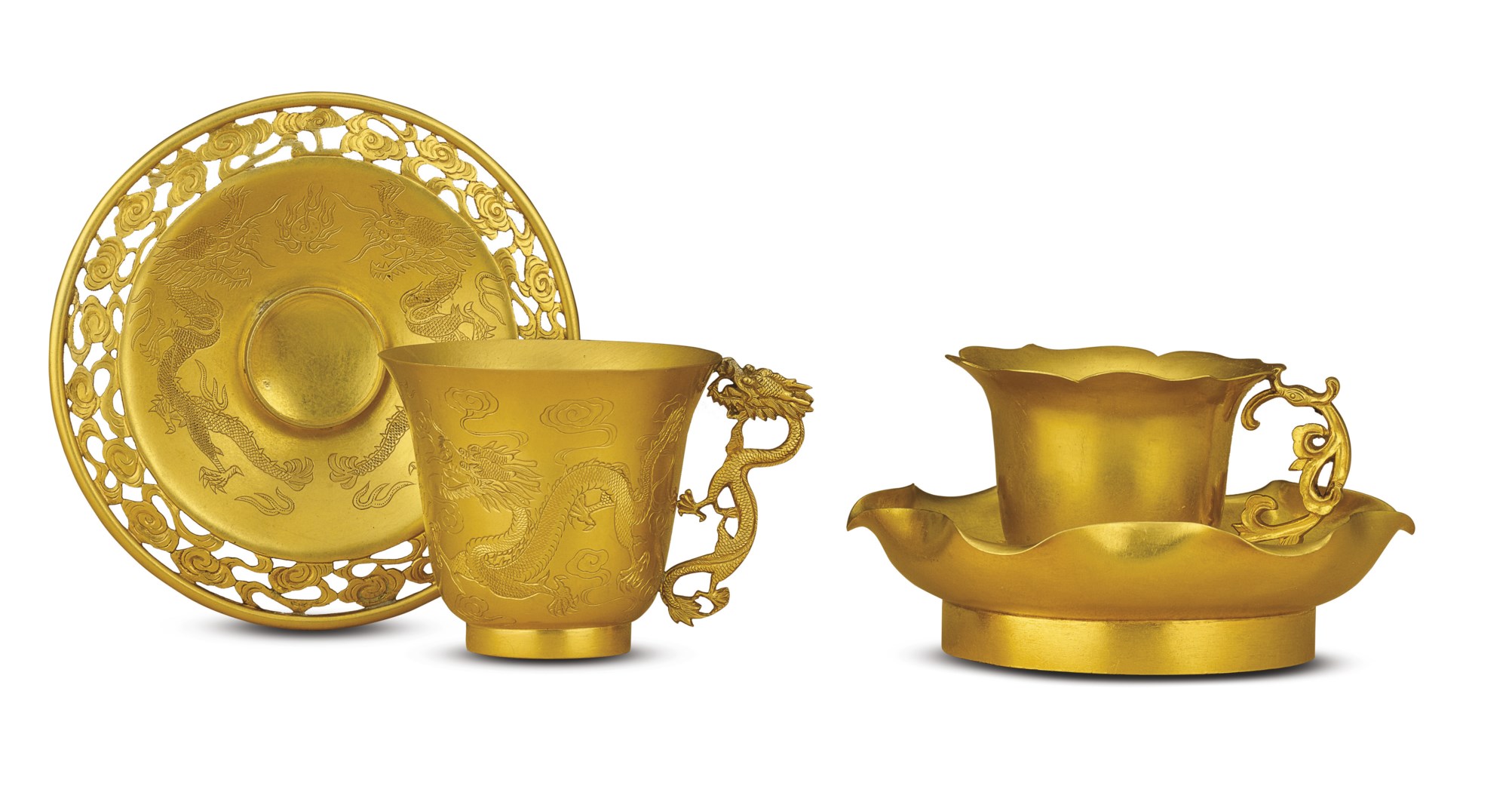 A GROUP OF GOLD VESSELS | Christie's