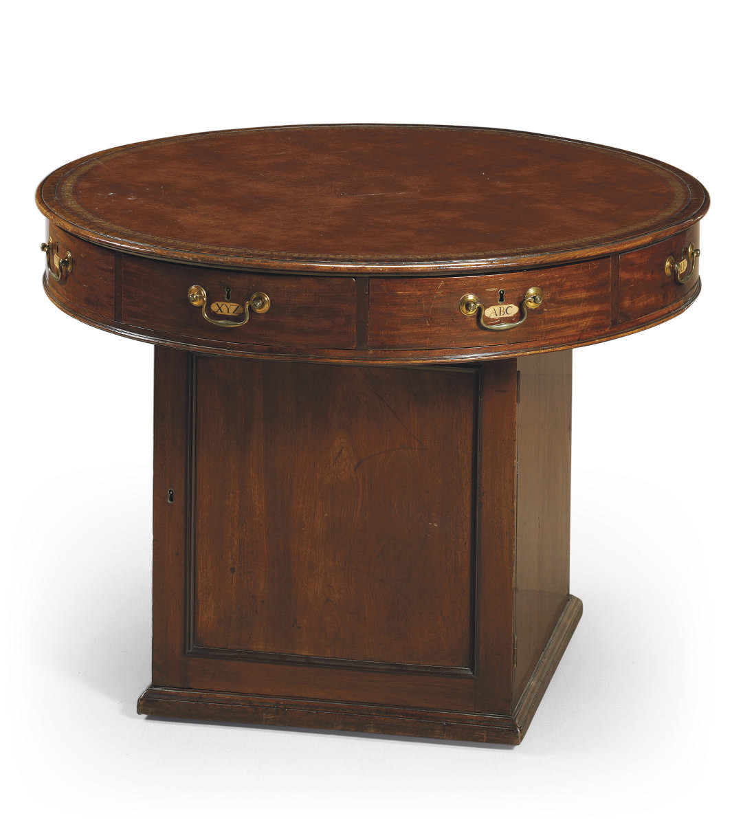 A GEORGE III MAHOGANY CIRCULAR LIBRARY TABLE