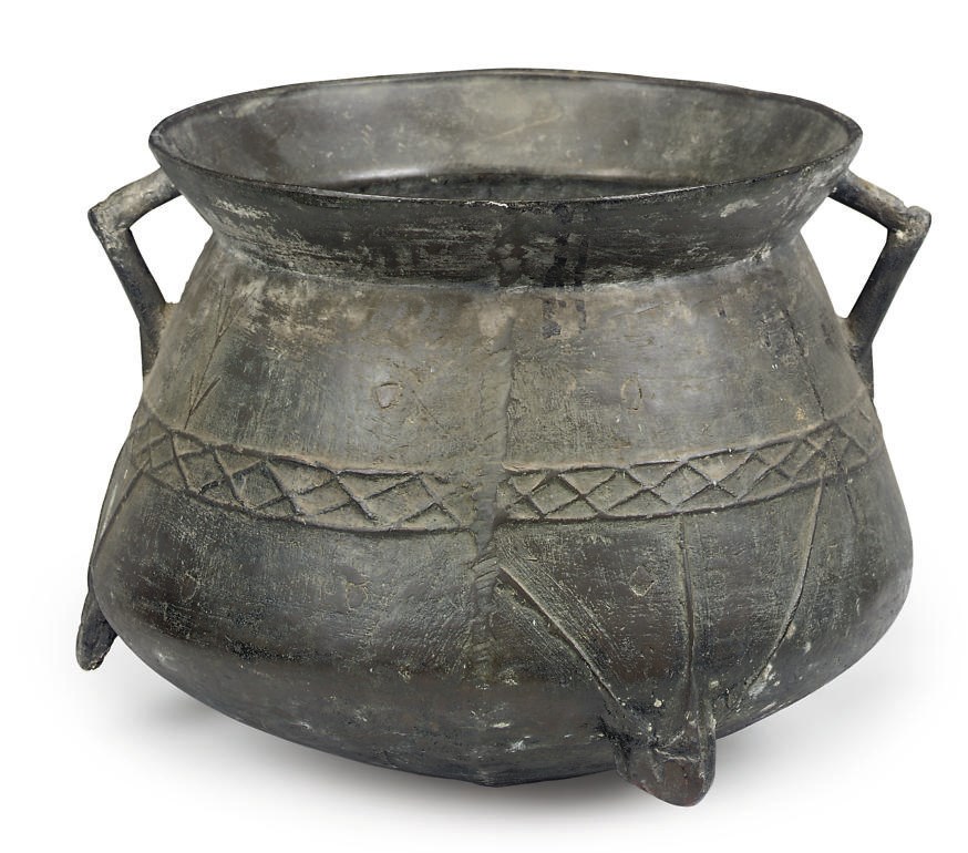 A MASSIVE ENGLISH BRONZE TWO-HANDLED CAULDRON , 17TH CENTURY | Christie's