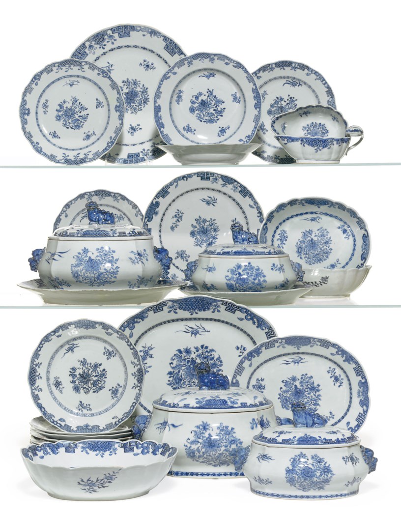 A LARGE BLUE AND WHITE DINNER SERVICE , QIANLONG PERIOD | Christie's